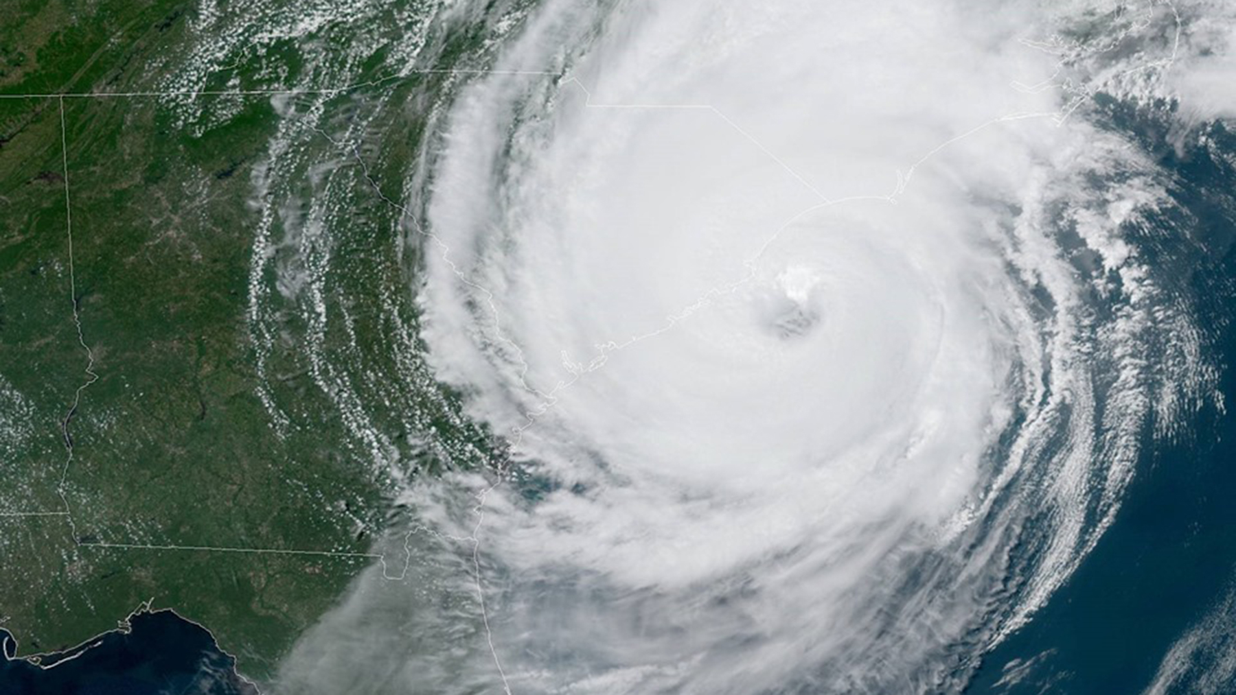 Dorian, Still a Formidable Force, Bears Down on the Carolinas